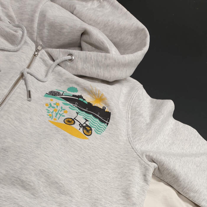 Hupparit painatuksella tai brodeerauksella